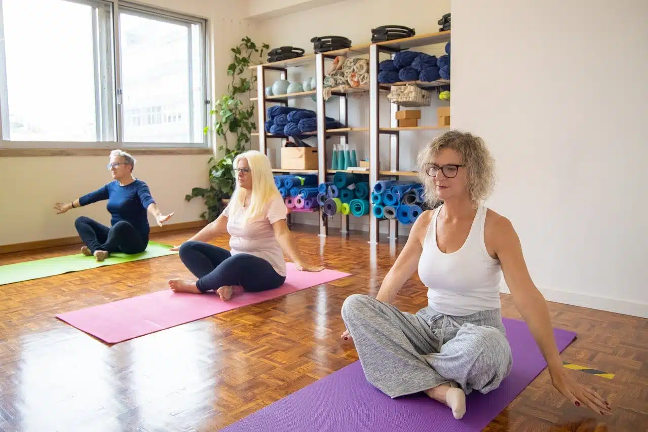 Leg Strengthening Exercises For Seniors - Decrease Knee Pain Naturally ...